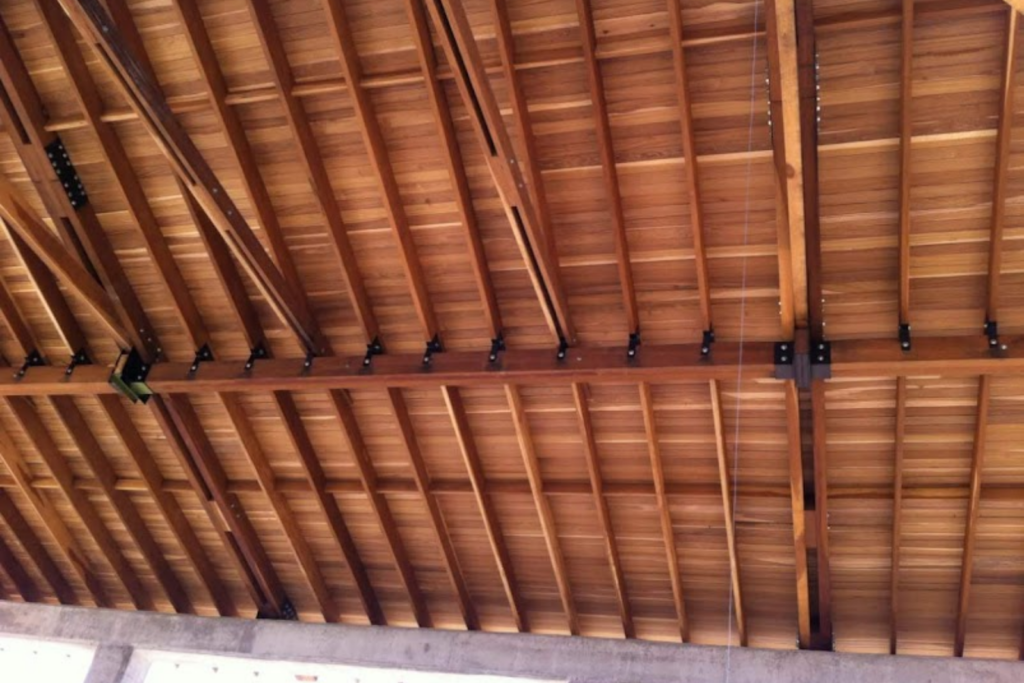 Cubiertas En Madera | Maderas y Laminas Especiales